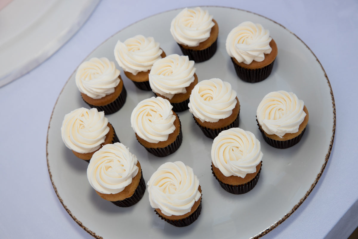 6 Custom Cupcakes – Bittersweet Pastry Shop